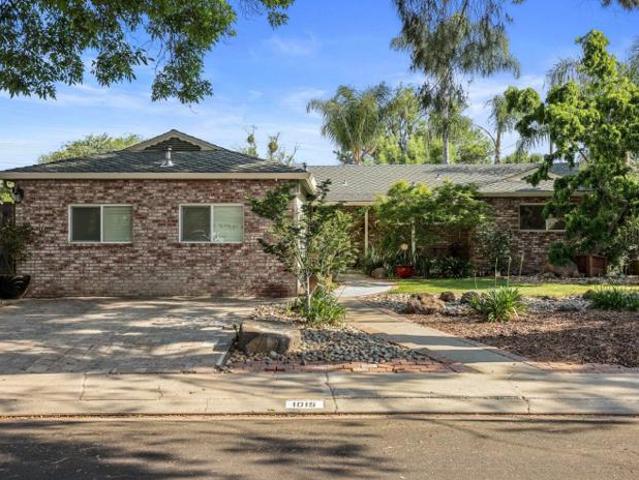 1015 Mt Vernon Dr, Modesto, CA 95350