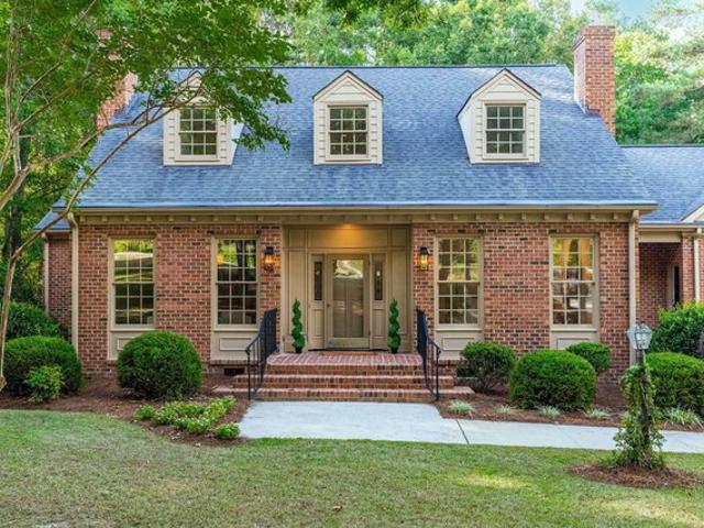 1015 Mulberry Rd, Clayton, NC 27520