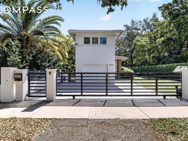 1015 Madrid St, Coral Gables, FL