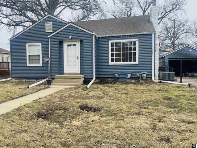 1015 N 13th St, Beatrice, NE 68310