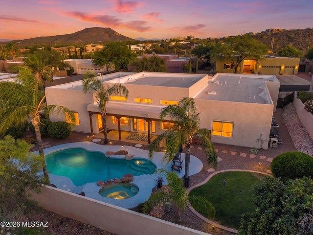 1015 N Camino Miraflores, Tucson, AZ 85745