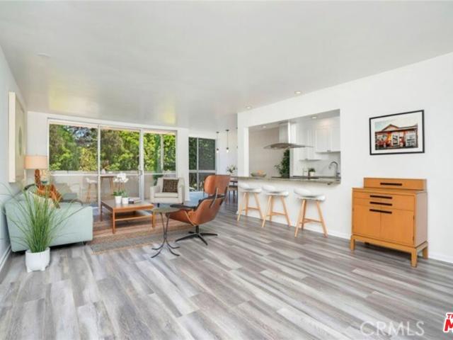1015 N Kings Rd, Unit 301, West Hollywood, CA 90069 | MLS #26665 | Compass