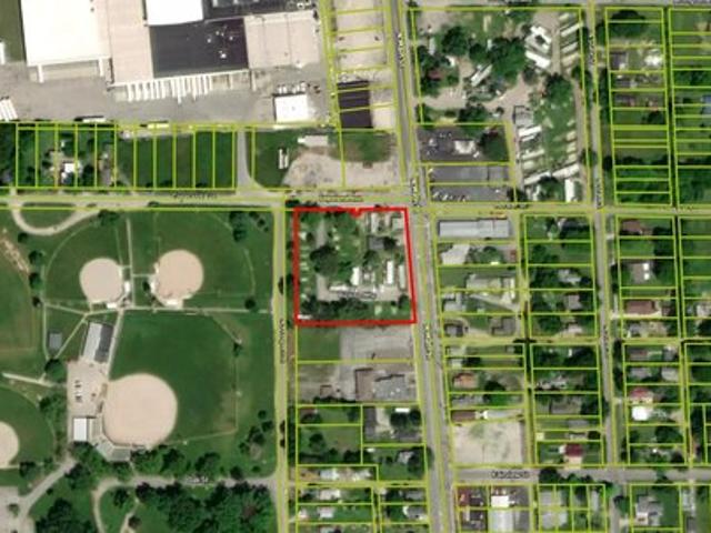 1015 N Main St, Marion, OH 43302