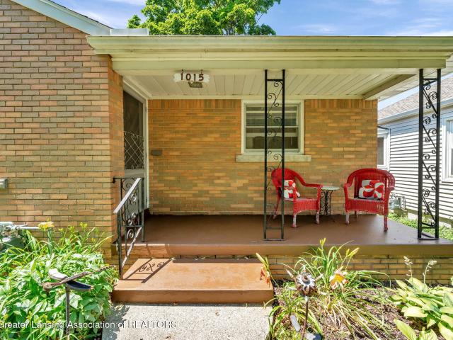 1015 N Verlinden Avenue
