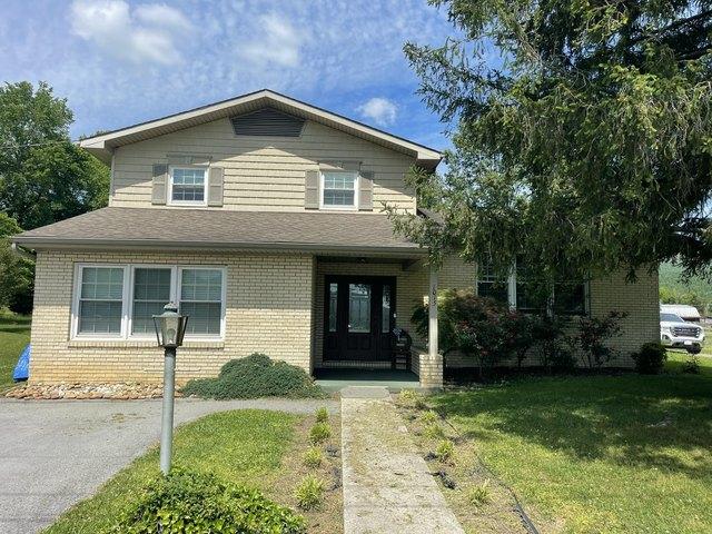 1015 Old Wilson Ln, Middlesboro, KY 40965
