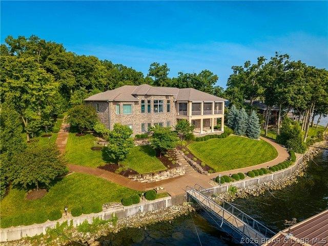 1015 Anemone Rd, Lake Ozark, MO 65049