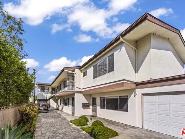 1015 Ashland Ave Houses in Santa Monica, CA