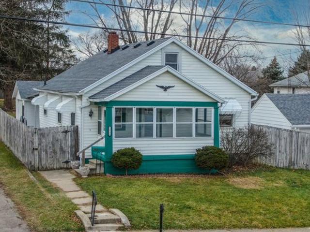 1015 Beacon St, Springfield, OH 45505
