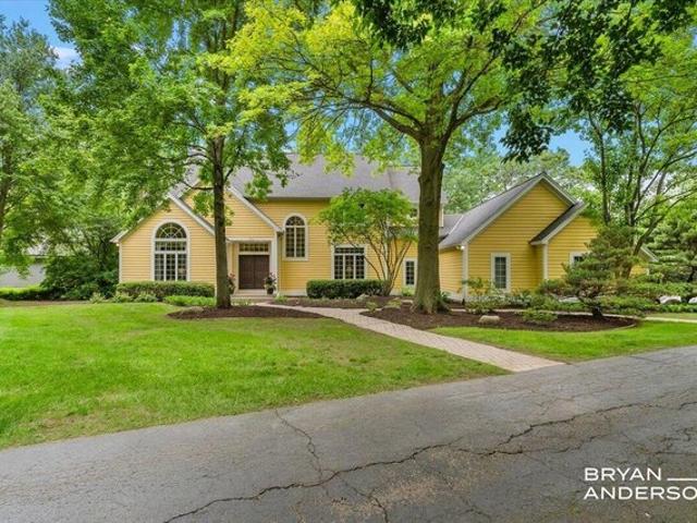 1015 Bradford Hollow Ln NE, Grand Rapids, MI 49525