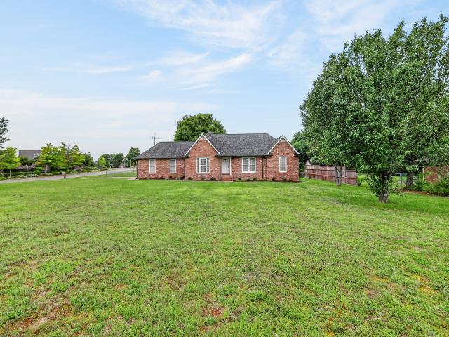 1015 Brinkley Rd