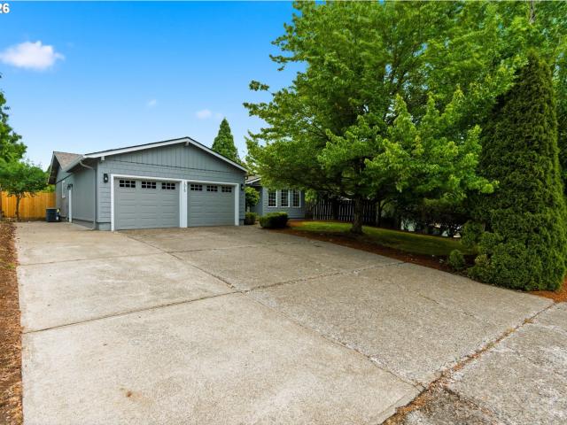 1015 cunningham ln