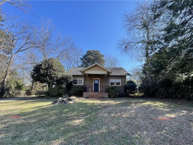 1015 Canton Street