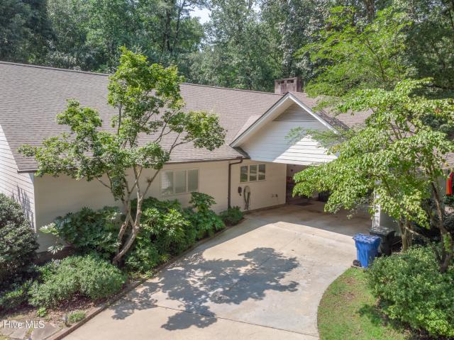 1015 Cardinal Drive NW