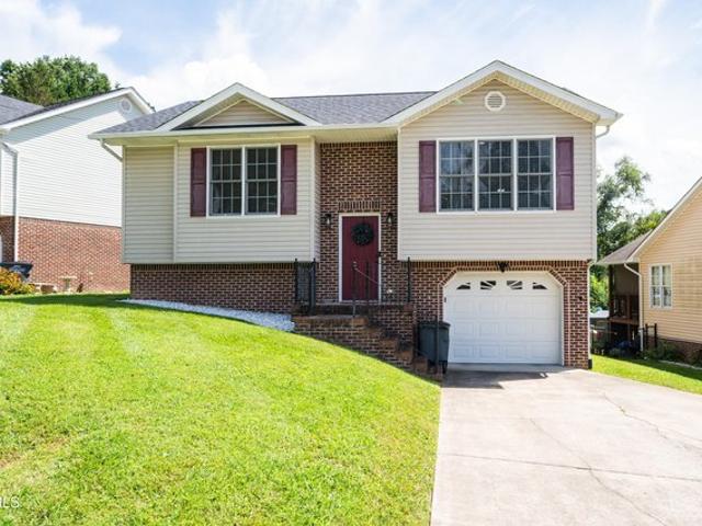 1015 Carrington Ct, Kingsport, TN 37660