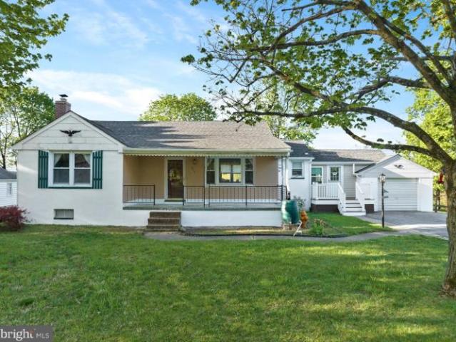 1015 Cherrytown Rd, Westminster, MD 21158