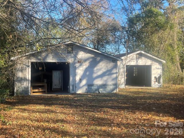 1015 Clark St, Rocky Mount, NC 27801 | MLS #4357 | Compass