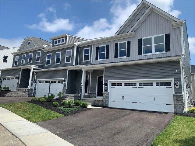 1015 Darcy Ln, Valencia, PA 16059