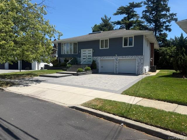 1015 Dartmouth Lane