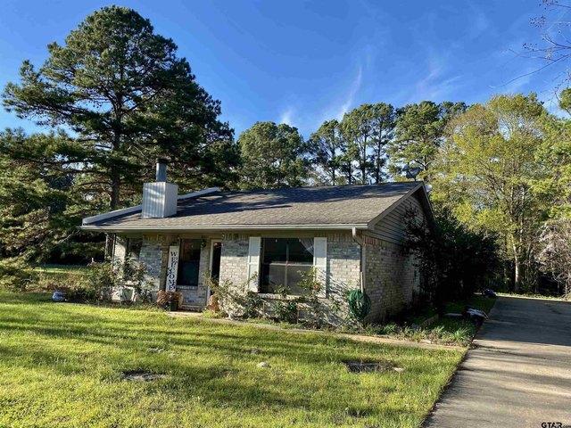 1015 E Broad St Apt 14, Mineola, TX 75773