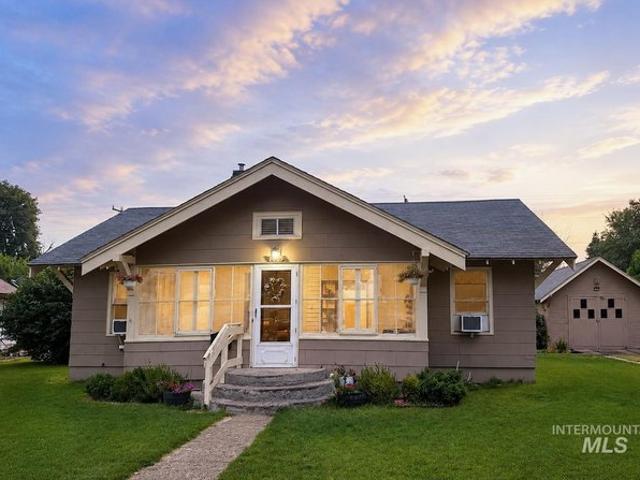 1015 E St, Rupert, ID 83350