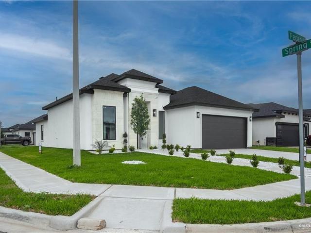 1015 E Pecan Street
