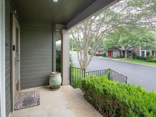 1015 E Yager Ln # 125