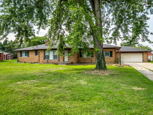 1015 Elizabeth Lane