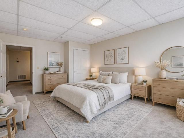 1015 Elm St, Manchester, NH 03101 | MLS #5074