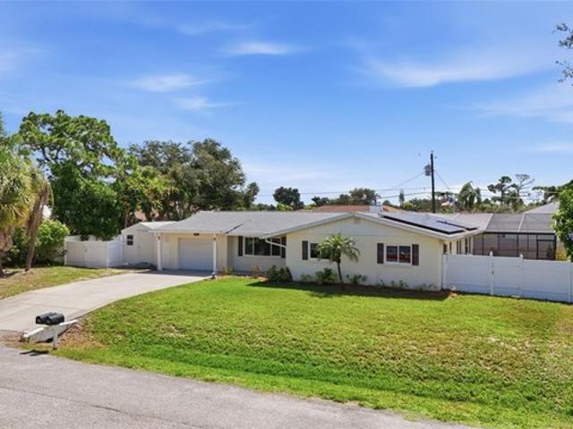 1015 Fundy Rd, Venice, FL 34293