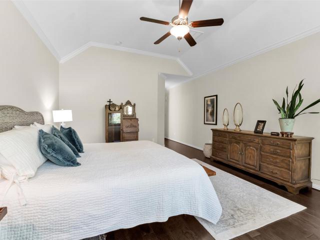 1015 Ginger Glade Ln, Pinehurst, TX 77362 | MLS #42648