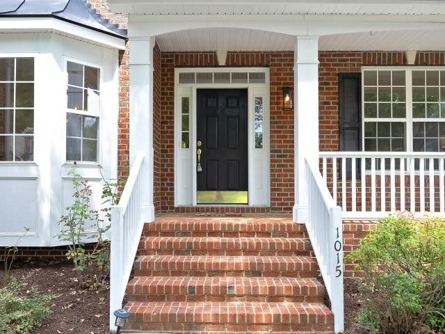 1015 Goldenview Court