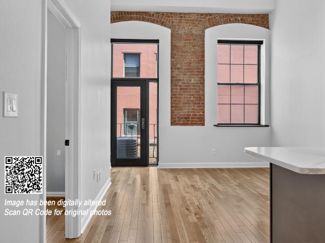 1015 Grand St # 4D