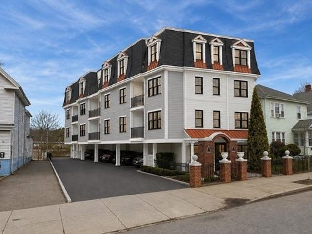 1015 Hyde Park Ave, Boston, MA 02136