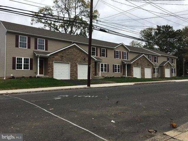 1015 Juniper St, Quakertown, PA 18951