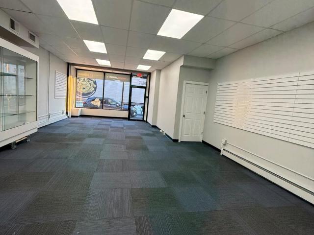 1015 Jericho Turnpike