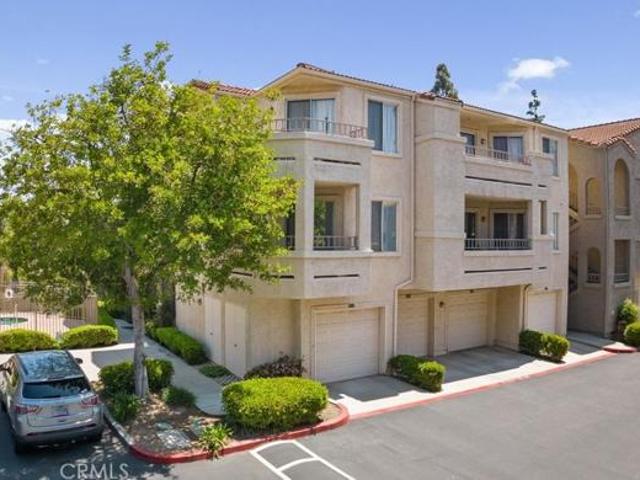 1015 La Terraza Cir #101, Corona, CA 92879