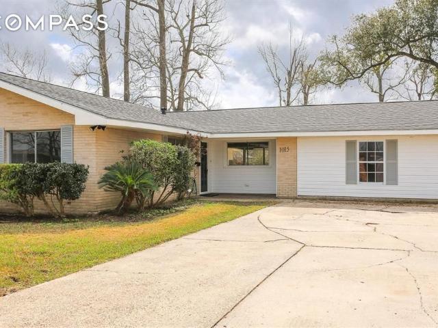 1015 Paris St, Lake Charles, LA