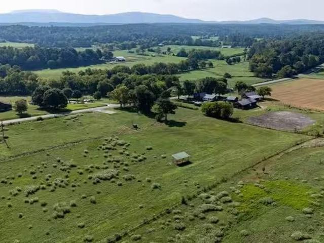 1015 Richards Rd NE, White, GA 30184 MLS 7436695