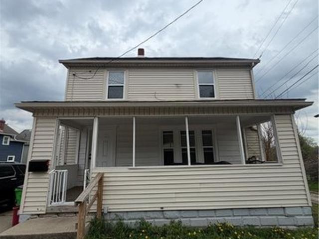 1015 Romig Ave, Barberton, OH 44203
