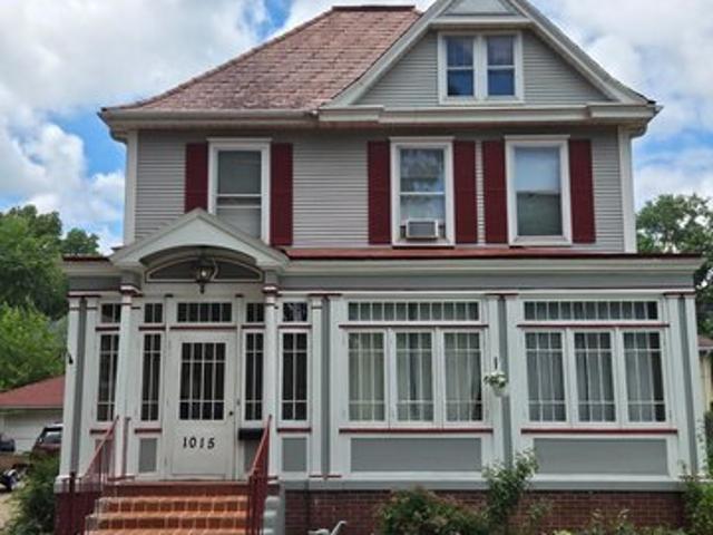 1015 S 5th St, Pekin, IL 61554