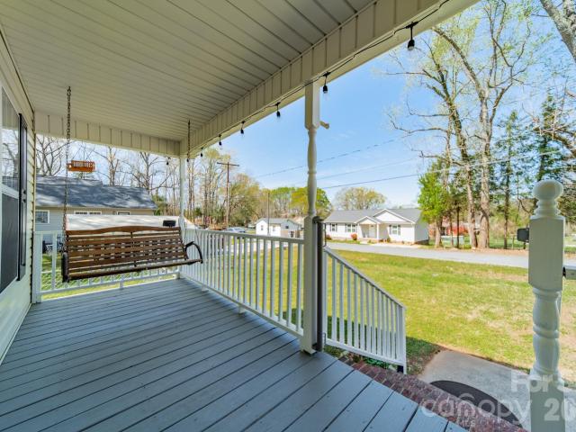 1015 S Walnut Street