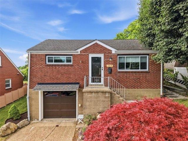 1015 Valora St, Pittsburgh, PA 15220