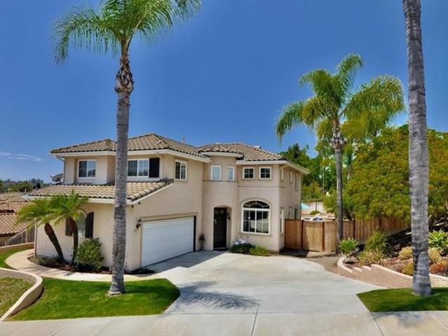 1015 Via Reata, Vista, CA 92081