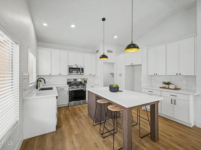 1015 W Juanita Ave, Gilbert, AZ 85233