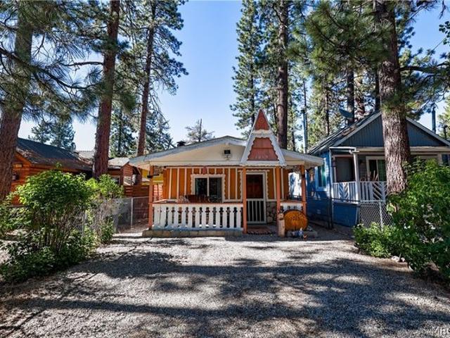 1015 W Sherwood Blvd, Big Bear City, CA 92314