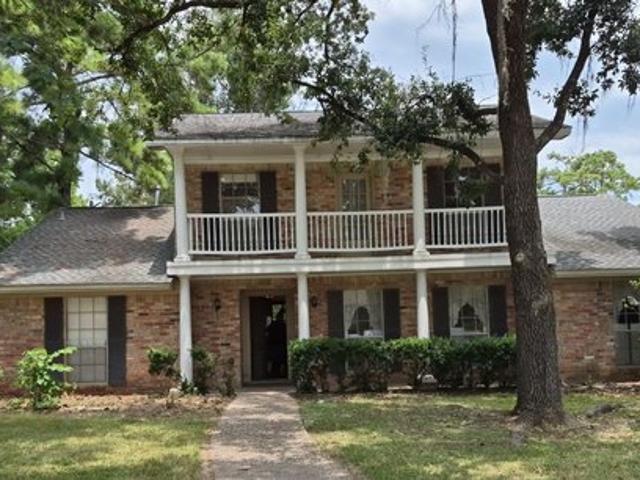 1015 Woodfield Ln, Houston, TX 77073