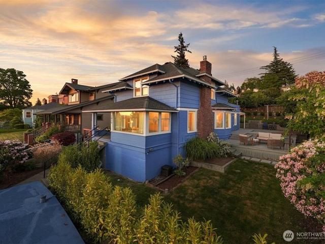 1015 14th St, Bellingham, WA 98225
