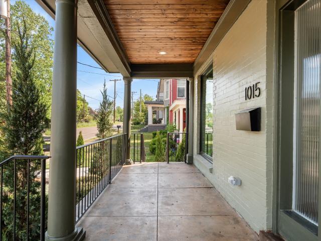 1015 15th Ave S