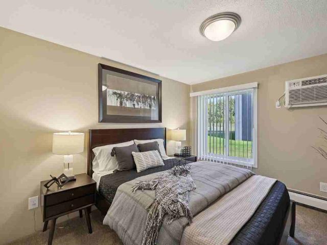 1015 2nd St NE 1 Bedroom Apartment for Rent at 1015 2nd St Ne, Hopkins, MN 55343