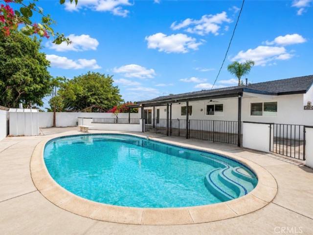 10163 Oak Glen
